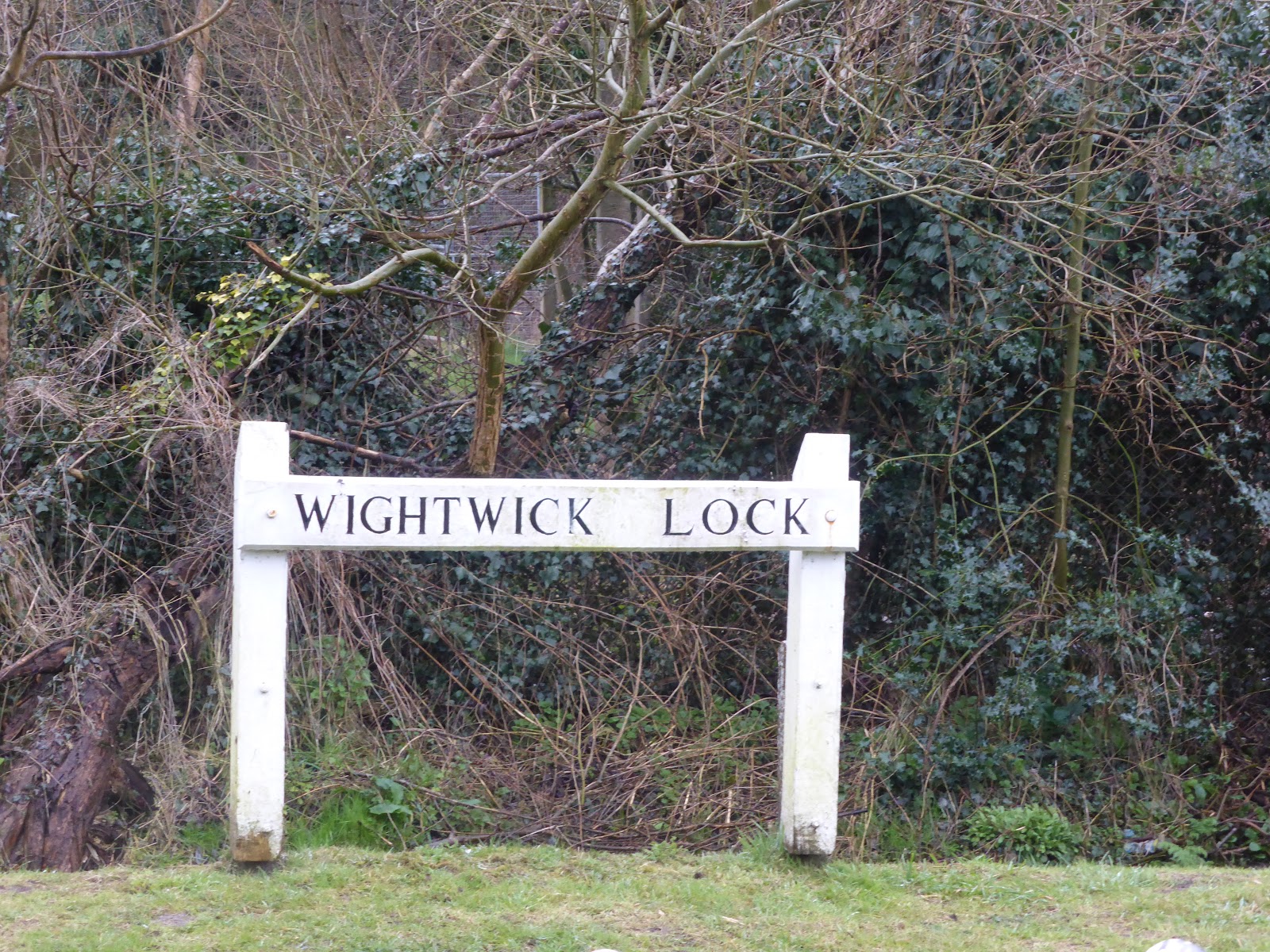 Narrowboat Chalkhill Blue - Locks: Locks: Staffordshire ...