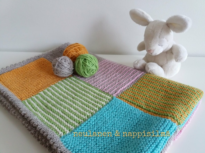 neulanen ja nappisilmät: Vauvan neulepeitto keränlopuista