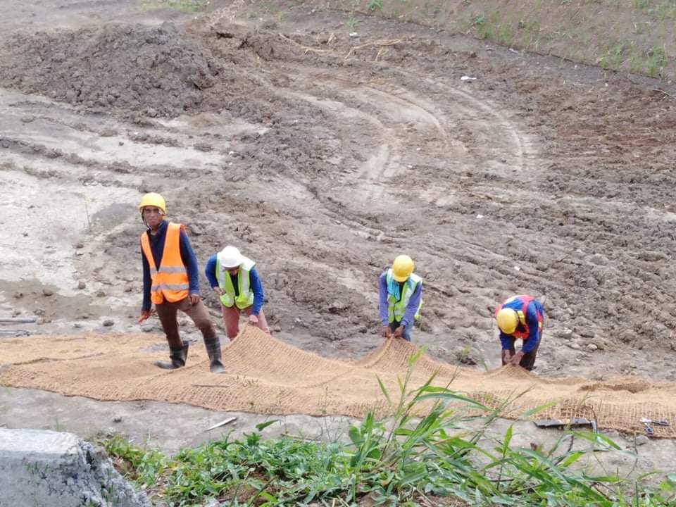 Cocopeat|Fiber|Net|Log|Shell|Husk: Coconet Installation