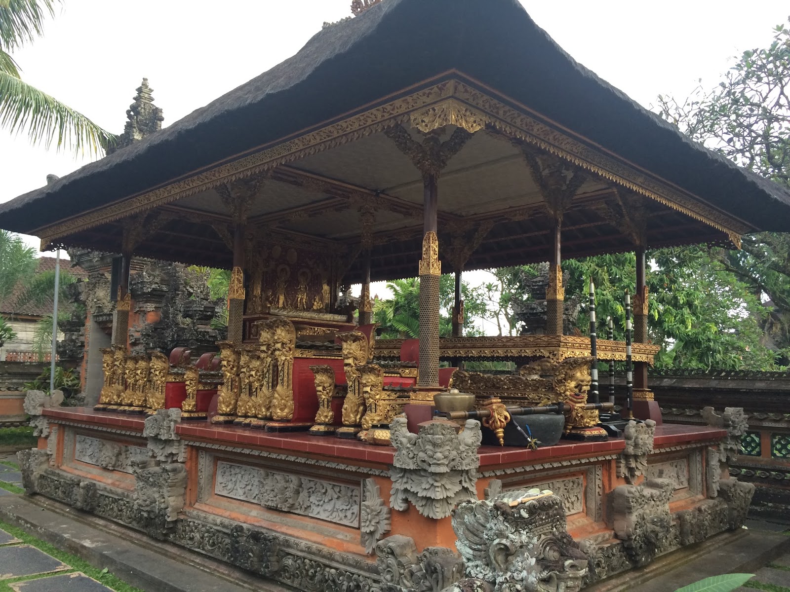 Ubud Water Palace (Pura Taman Kemuda Saraswati) - Bali - Travel is my ...