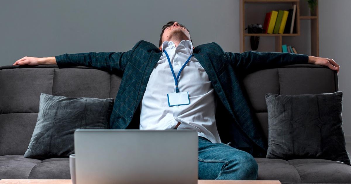 France : les cols blancs impactés par le Covid-19