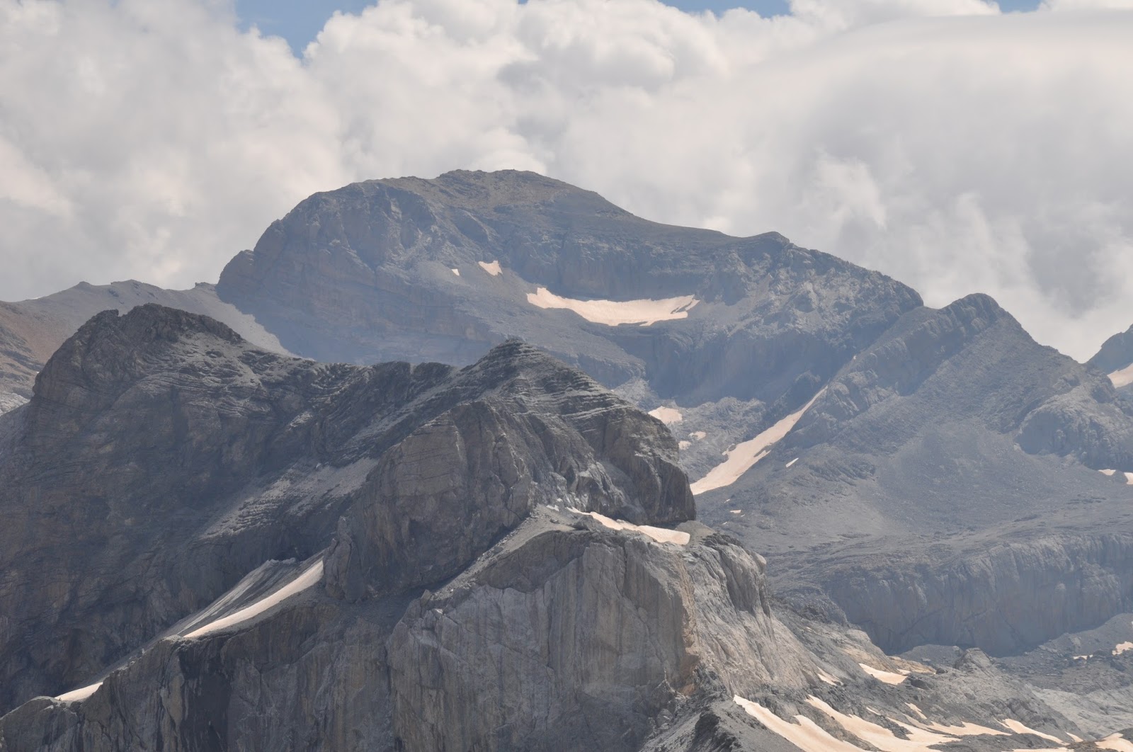 Tour du Marboré, 3009m, depuis le Col de Tentes.