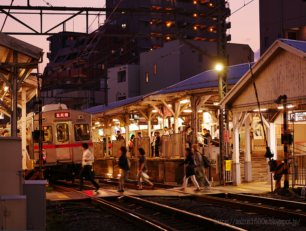 Salut! Saliut! +PLUS: 【東急池上線7700系撮影記事】池上駅の夕日