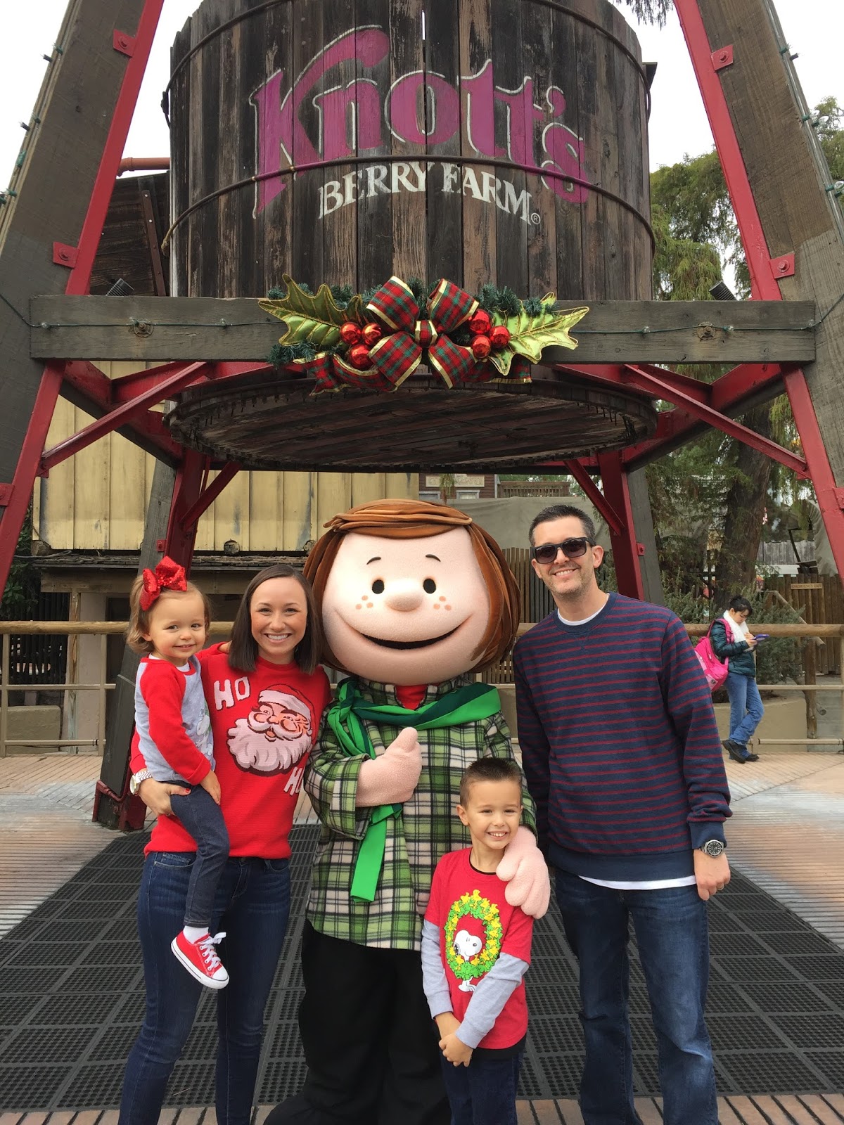 Tips & Tricks When Visiting Knott's Berry Farm - THE PATRICIOS