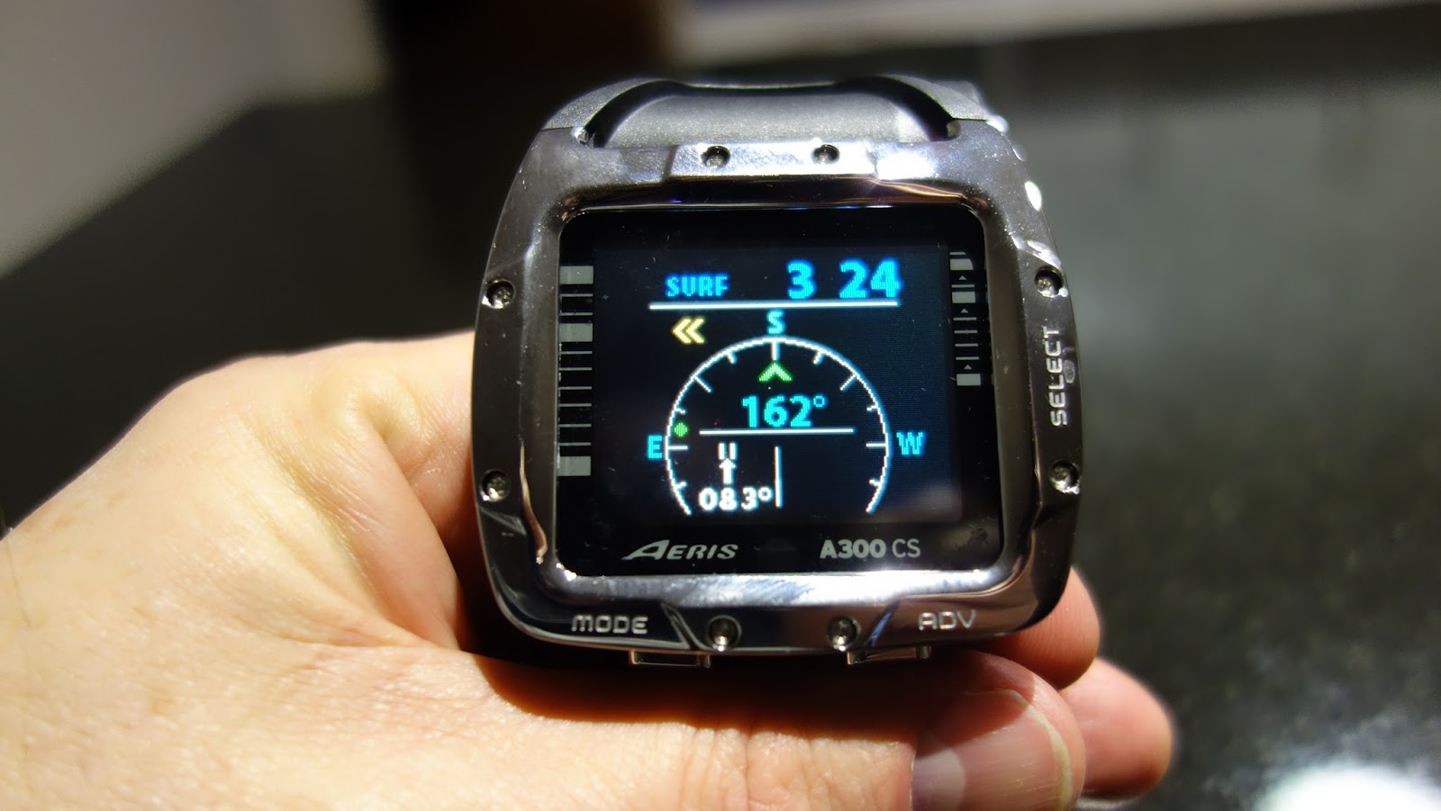 Diving: Aeris CS Review