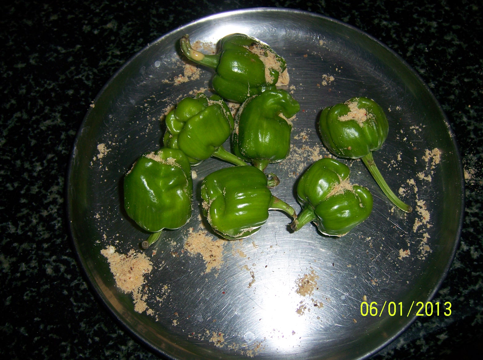 Andhraspecialrecipes: Stuffed Mirchi Bajji / Country Capsicum Bajji