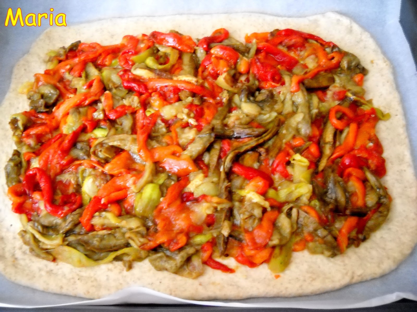 EN LA COCINA: COCA DE PAN CON HORTALIZAS ASADAS