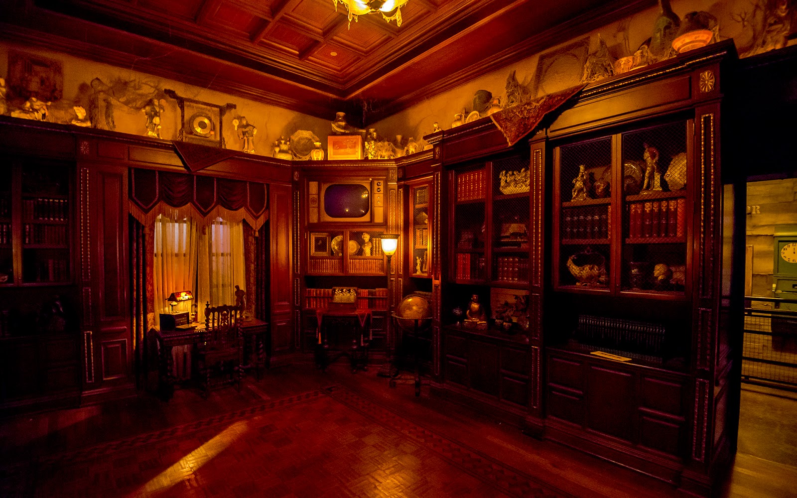 Tower Of Terror Lights On