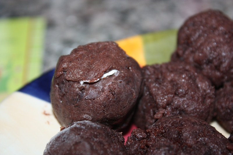 Christy Robbins: Hostess Cupcake Balls