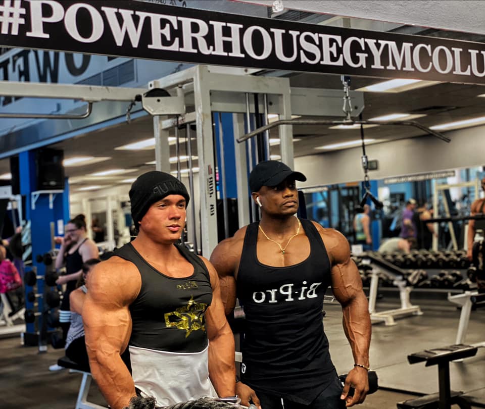 the beauty of male muscle: Daniel