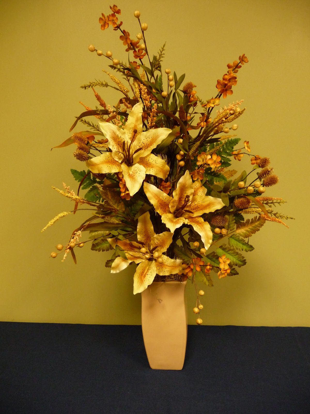 Auction Catalog: Floral Arrangement