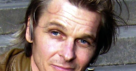 Artists Tell Their Stories: Robert Lighthouse, Singer/Songwriter, Tells ...