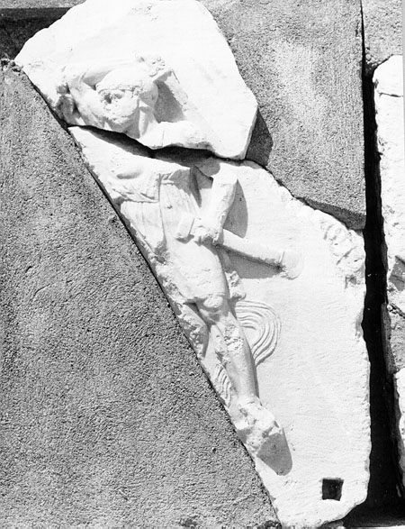 imágeneshistóricas.blogspot.es: Mausoleo de Antíoco II Teos