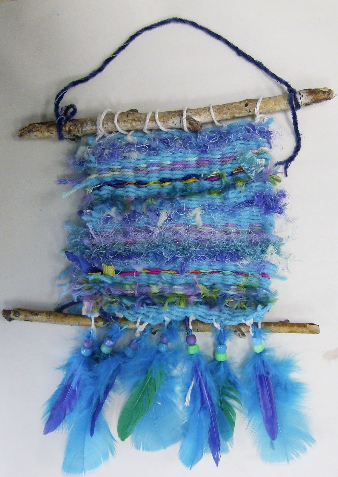Blackfoot Art Center: Learning to Weave!