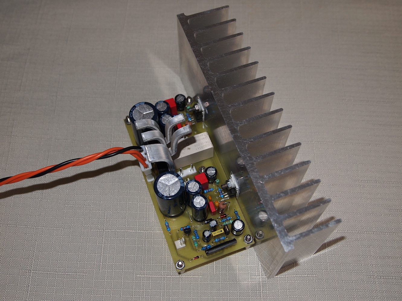 DIYfan: Power Amplifier with TDA2050