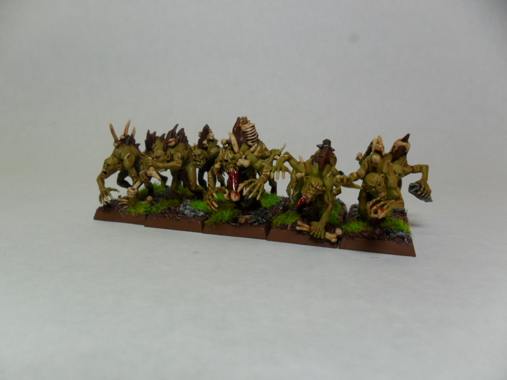 Warpstone Painting: Vampire Counts: 10 Crypt Ghouls - Painted New/Based