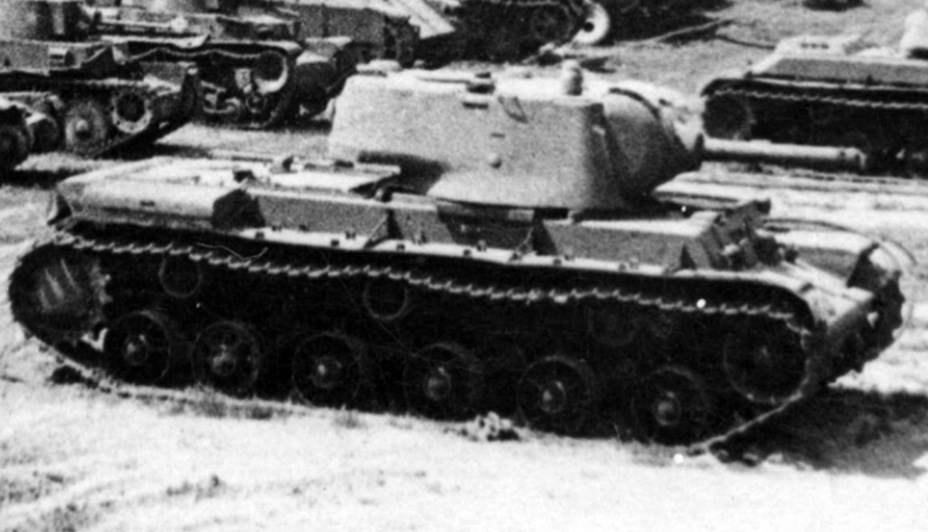 Y'all got anymore of those interesting prototype tanks : Warthunder