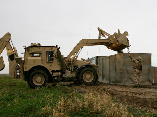 US ARMY BLOG: HMEE-1 (High Mobility Engineer Excavator)