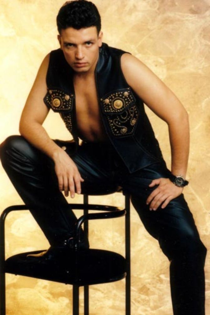 ENCUENTRAN AL ACTOR RAFAEL ROJAS ABANDONADO EN LAS CALLES