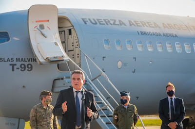 Defensa y Armas: La Fuerza Aérea Argentina incorpora un avión Boeing ...