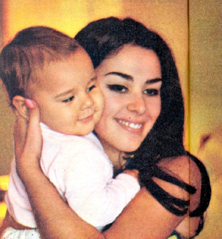 Astros em Revista: NÍVEA MARIA A DOCE MORENINHA