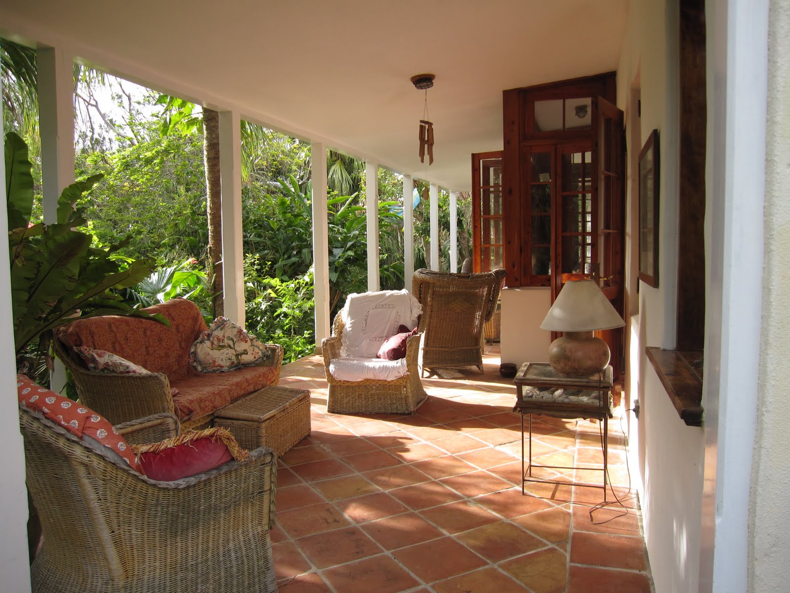 Bermuda - Home on The Rock: Traditional Cottage in Mangrove Bay