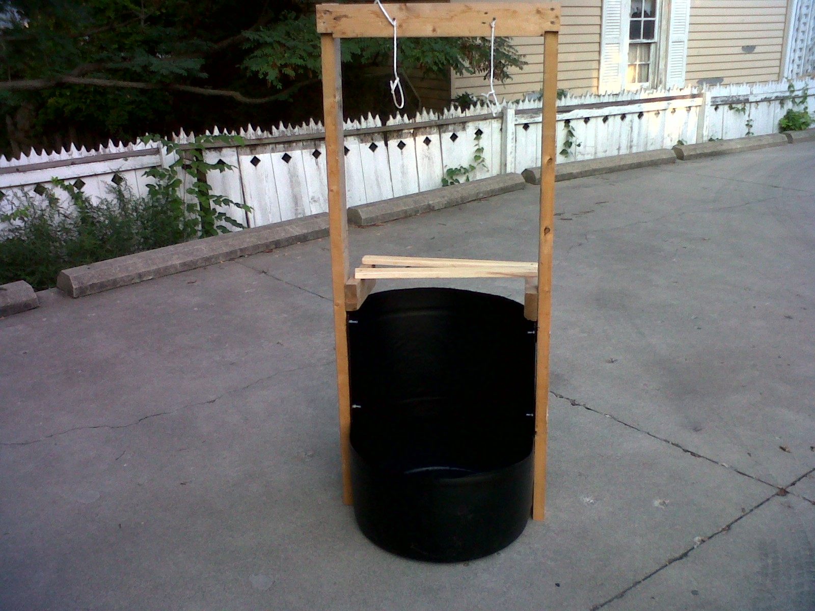 Synergies for Wise Living: DIY Rabbit Butchering Station