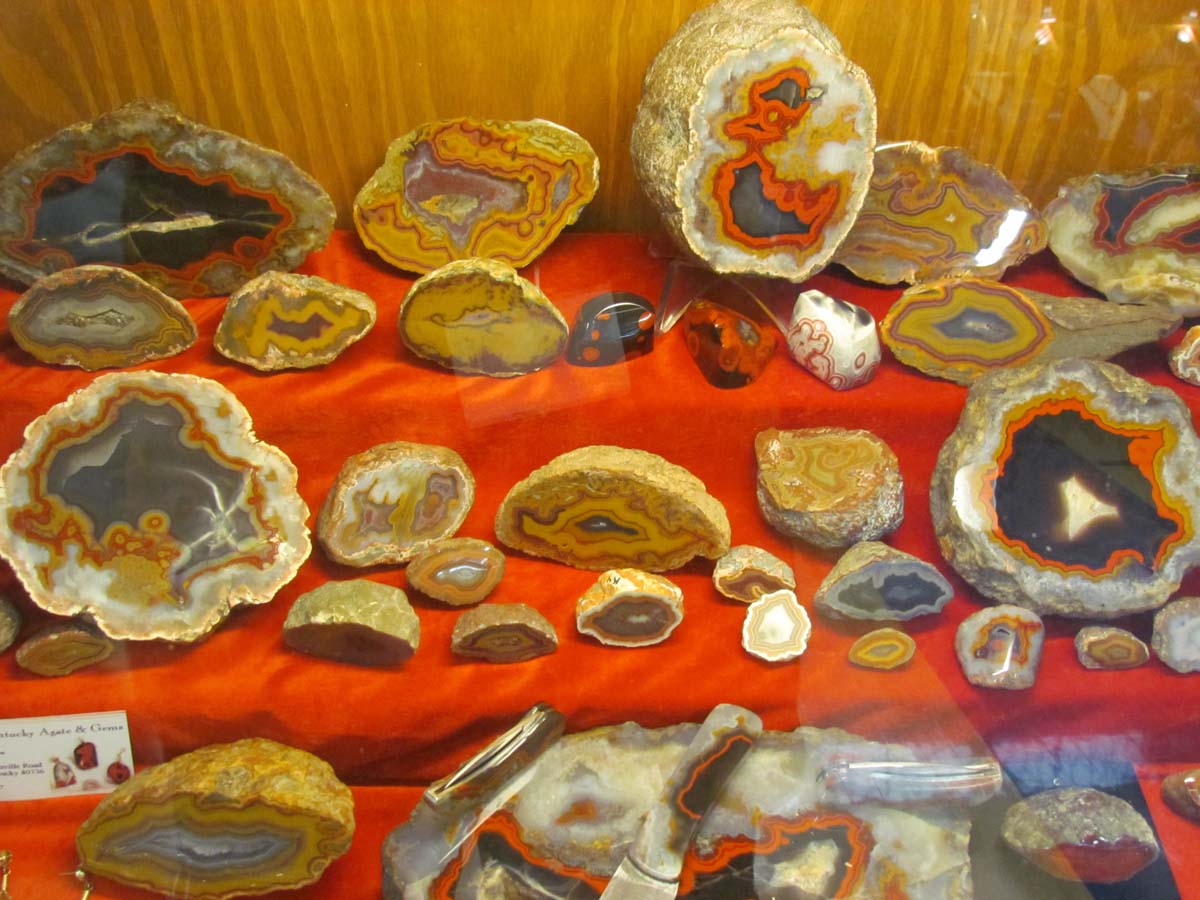 The Agatelady: Adventures and Events: Celebration of Agates Show -- Post 4