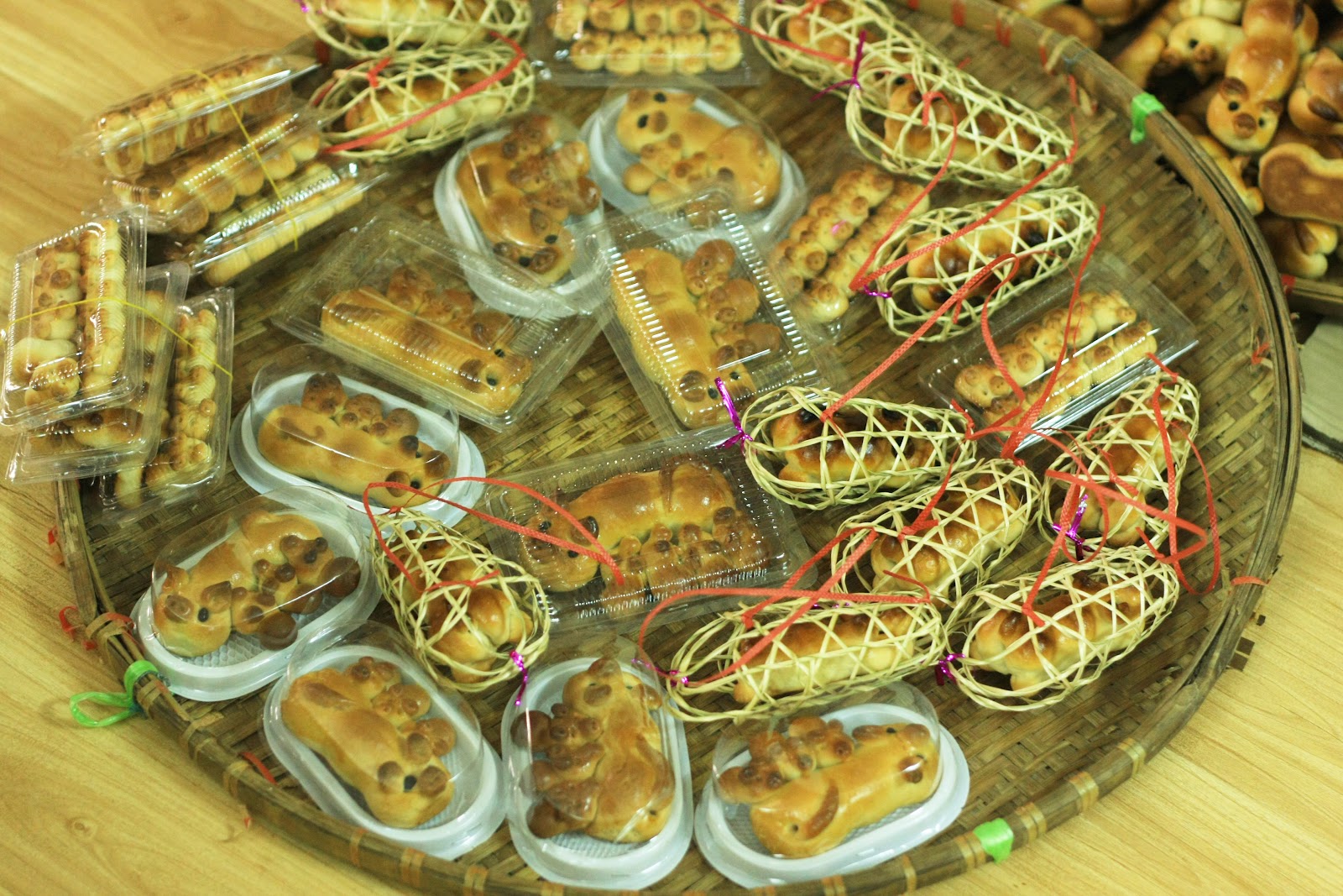 Pig Moon Cake ~ vietnam culinary tour - Hoi An Culinary tour ...