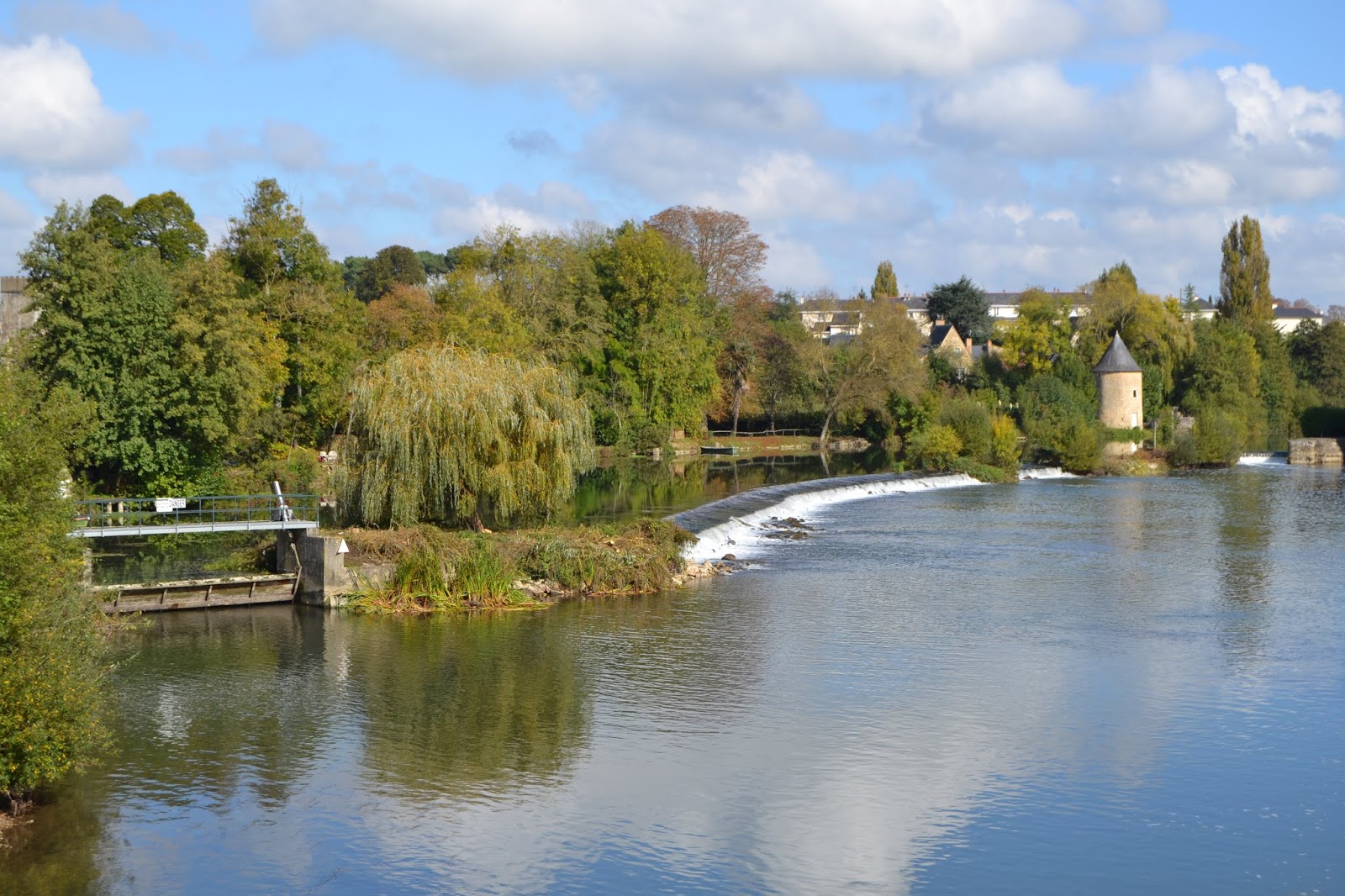 Ville de pierres et d'eau, Durtal et son éblouissant château