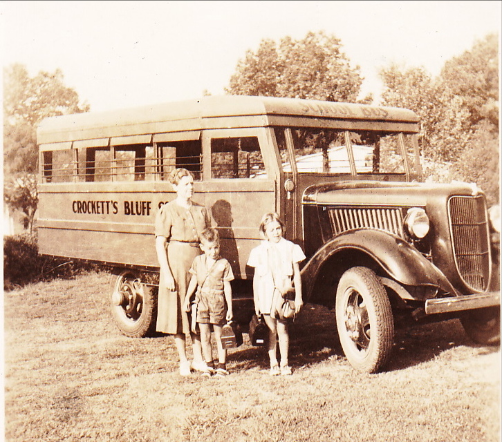 Crocketts Bluff: Crockett's Bluff School Buses 1930s