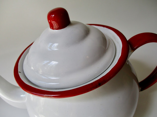 Tea With Friends: Teapots from my friend Ruth