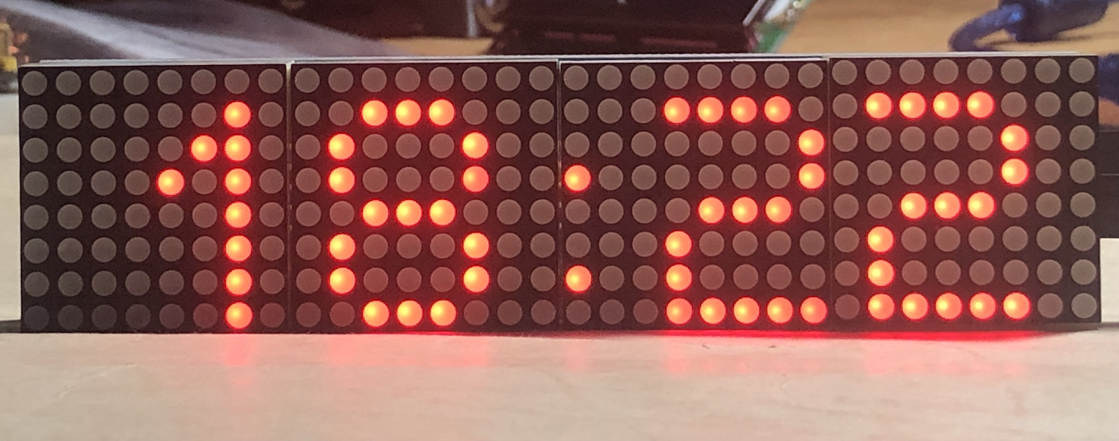 Arduino筆記(48)：NodeMCU使用MAX7219控制 8x32 LED 顯示日期時間