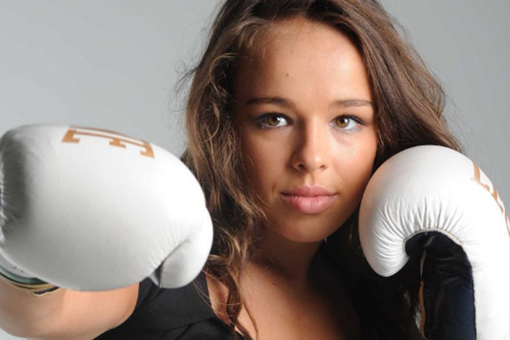 Dragão que é Dragão lança labaredas!: Boxe * Juliana Rocha persegue ...