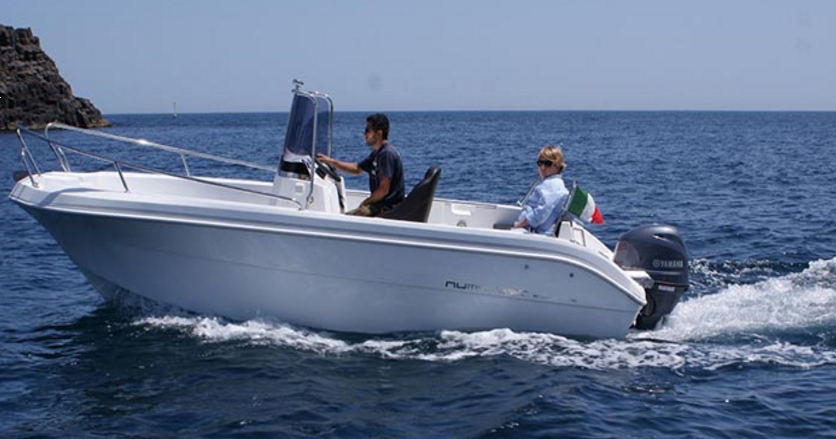 Small Boat Daily Rentals