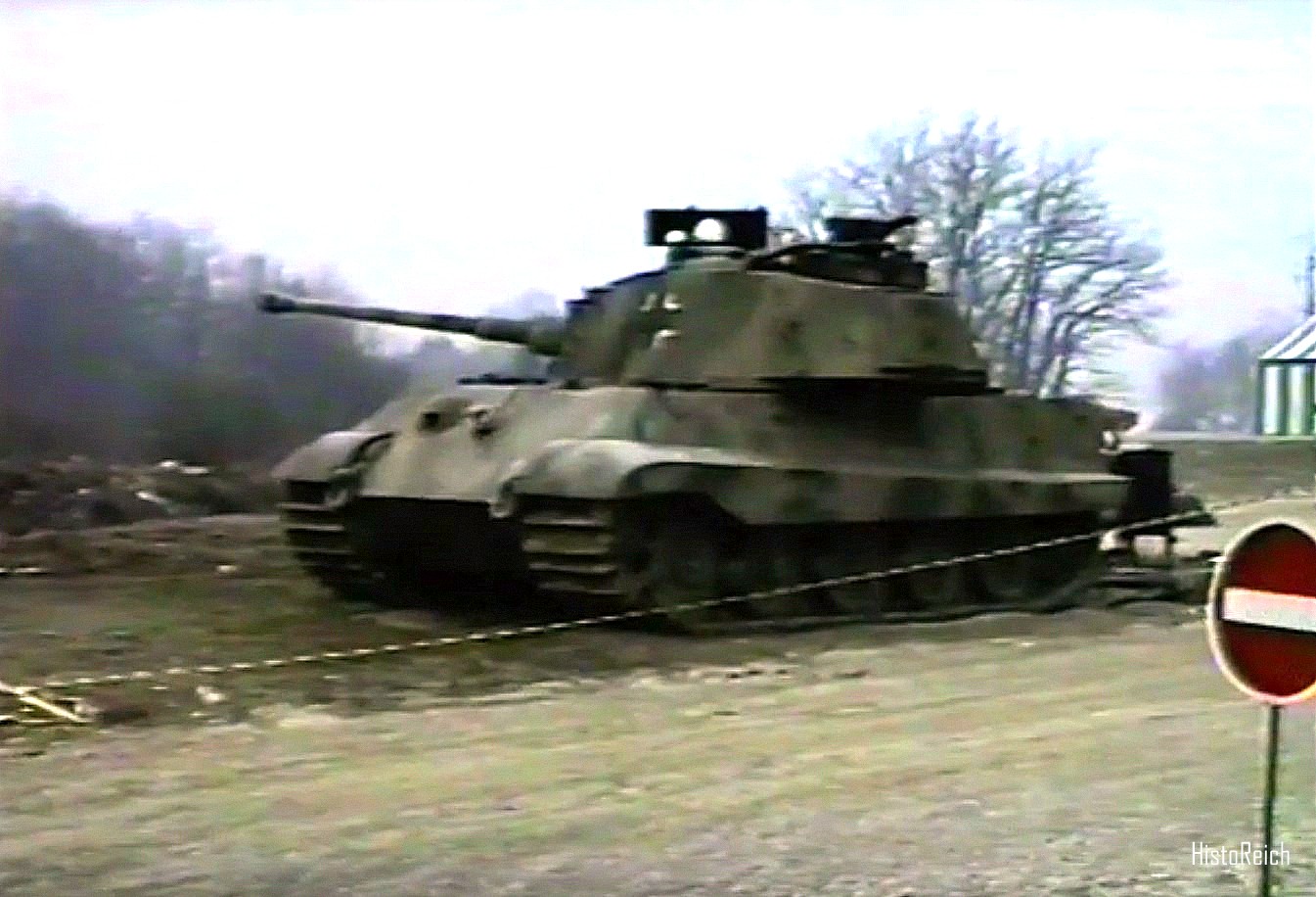 HISTOREICH: Pzkpfw VI Ausf B TIGER II N°233 musée des blindés de Saumur