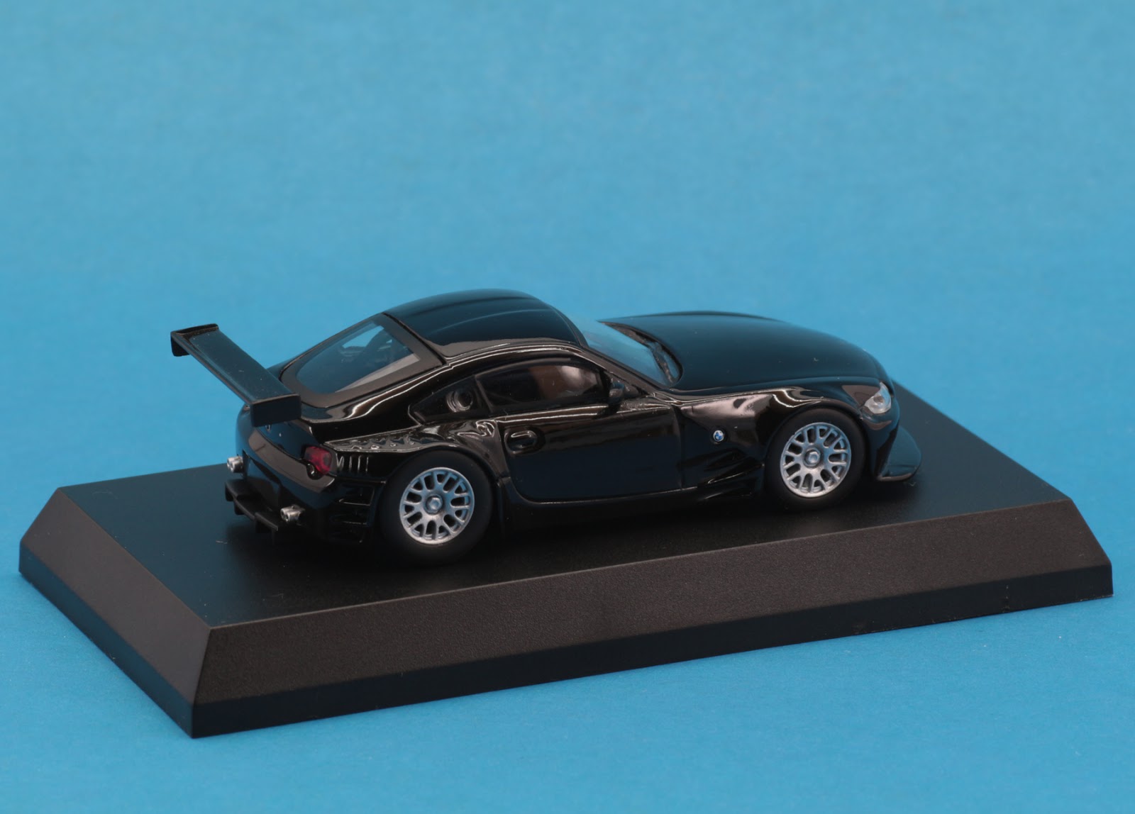 Incredible Mini Garage: BMW Z4 M Coupe Race Car (E85) 2006 Kyosho 1/64