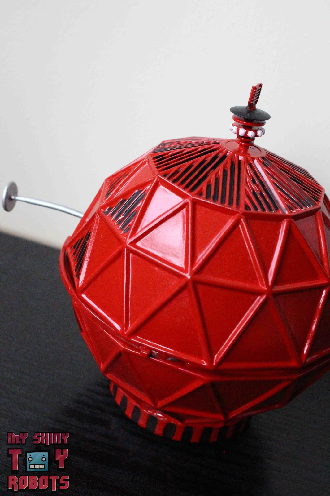 My Shiny Toy Robots: Custom Figure: TV21 Dalek Comics Menoid Master ...