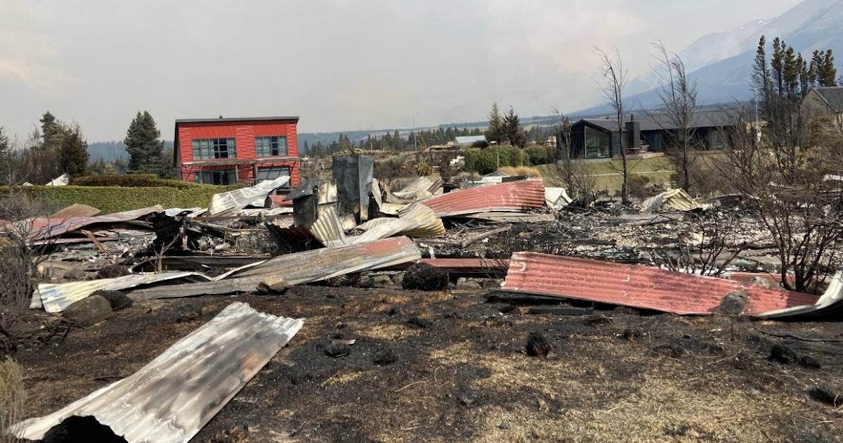 Seemorerocks: Major fire in NZ backcountry destroys village