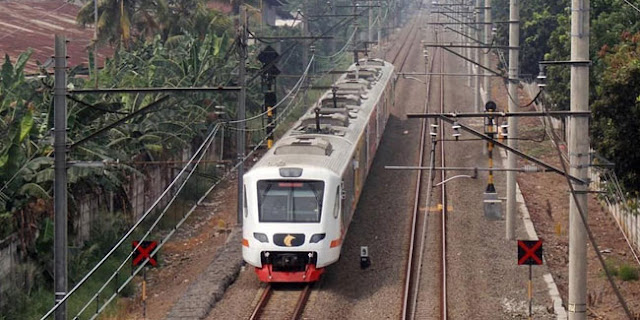Ini Dia Jadwal Kereta Api Turangga Lengkap Dengan Harga dan Rutenya - Agus Wibowo