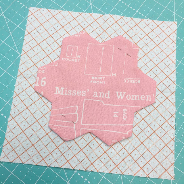 Bee In My Bonnet: Churn Dash and Hexie Flower Block Tutorials!!