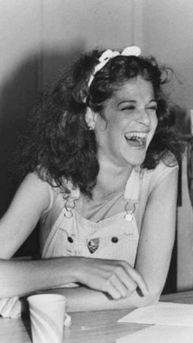 25 Candid Photographs of Gilda Radner in the 1970s and 1980s ~ Vintage ...