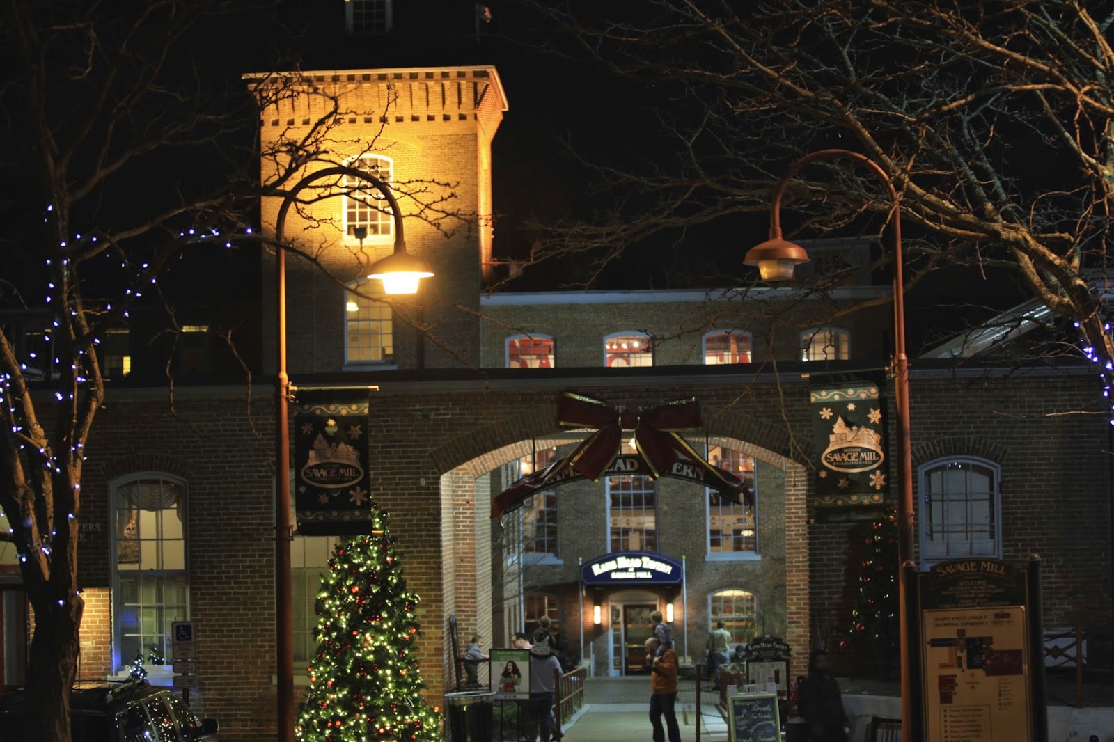 Autumn Walk @ Emerson: Santa Heim, Merrieland (aka Savage, MD)