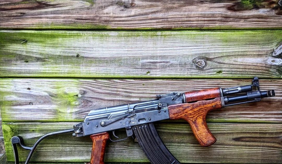 1990 AIMS 74 - Customer Build