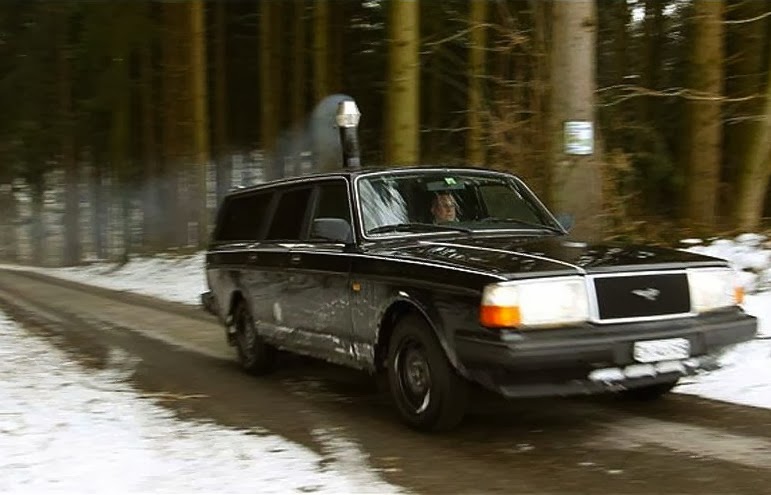 Cars: Fireplace in Car / Wood Stove in Volvo