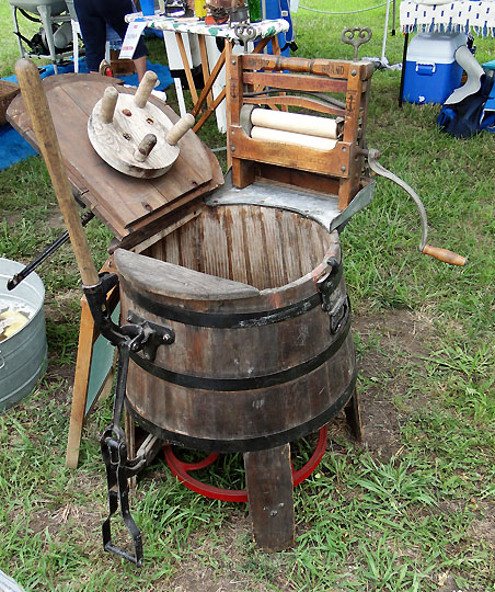 Reflections From the Fence: THE Trip, Threshers, The Gals Tools