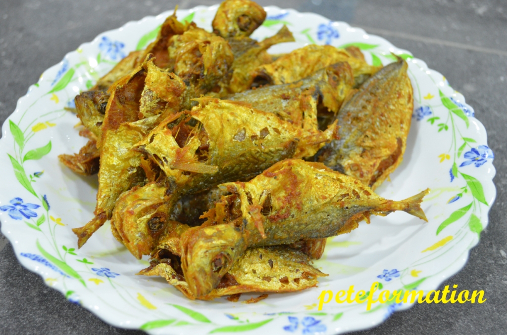 PeteFormation Foodie Adventure: Deep Fried Ikan Selar Kuning (Gold ...