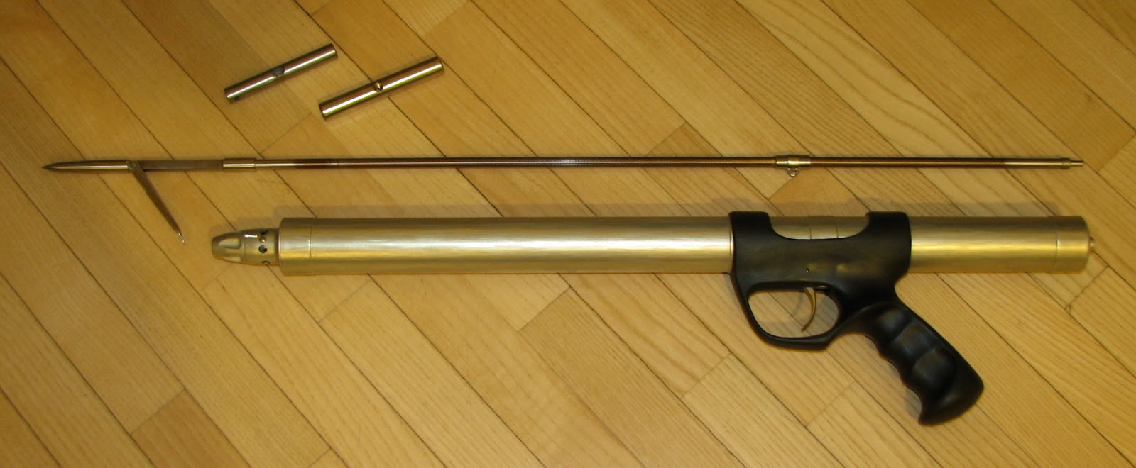 Spearfishing: Pneumatische Harpune