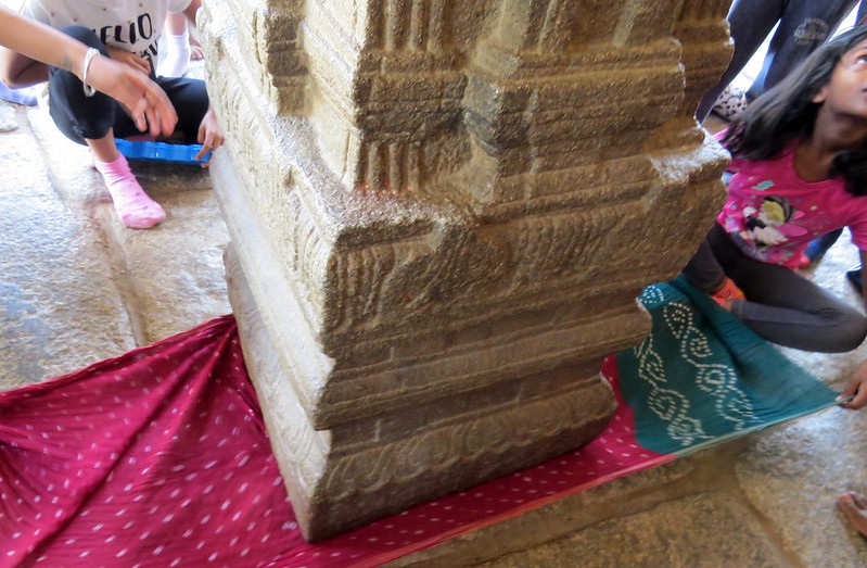Hanging Pillar of Lepakshi Temple