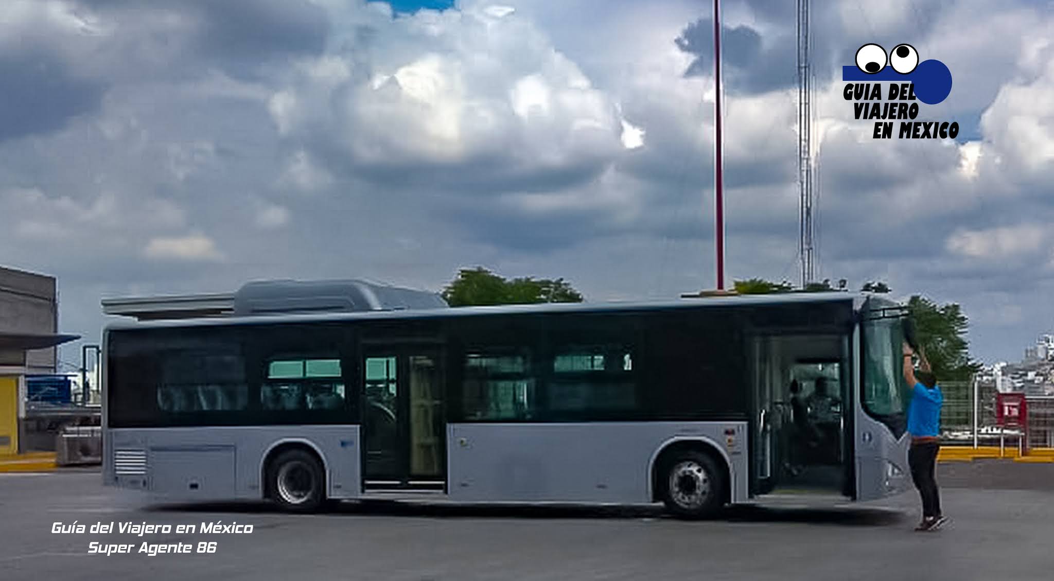 Autobuses Chinos llegan por decenas a México
